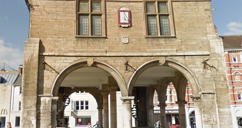 New security measures for Peterborough Guildhall - Bundys